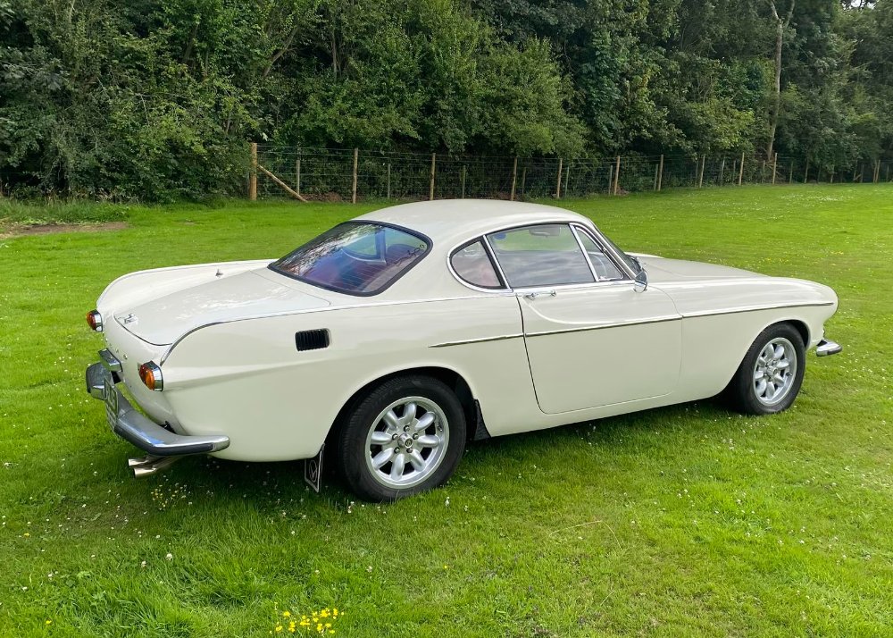 Volvo 1800E 1970 California white (42)