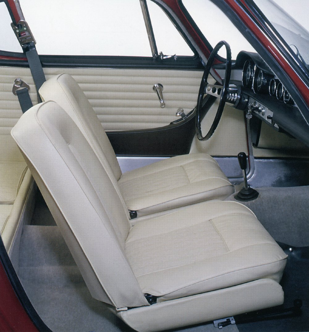 Volvo P1800 is launched on the market - The worldwide Volvo 1800 registry