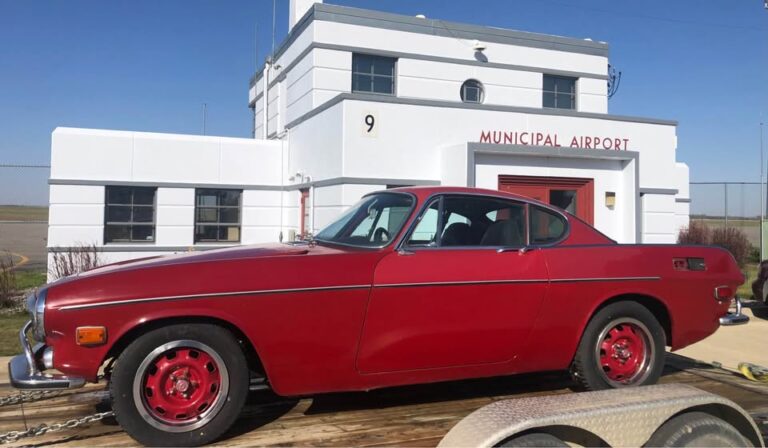 Adverts - Volvo 1800 Pictures and global register